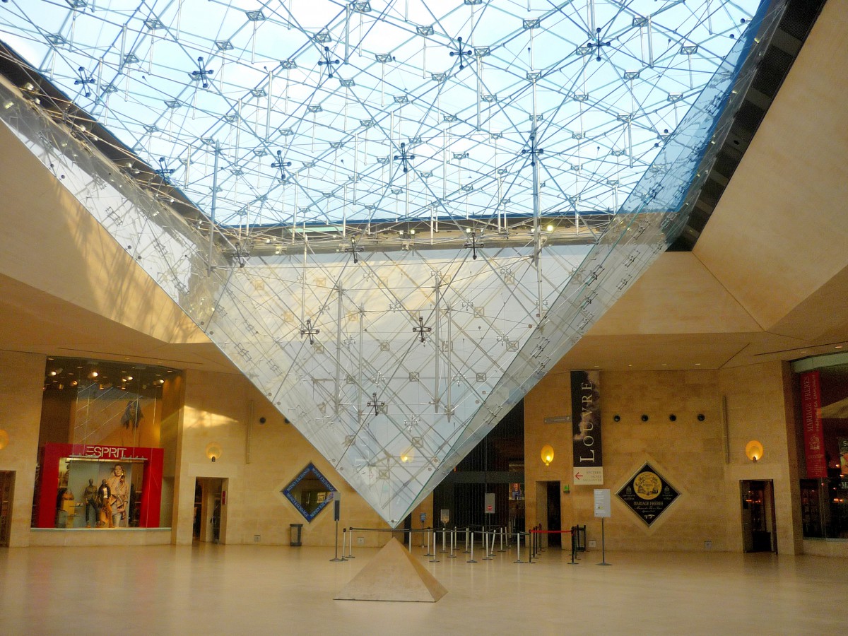 How Architects Use Natural Light to Transform Spaces? | illustrarch
