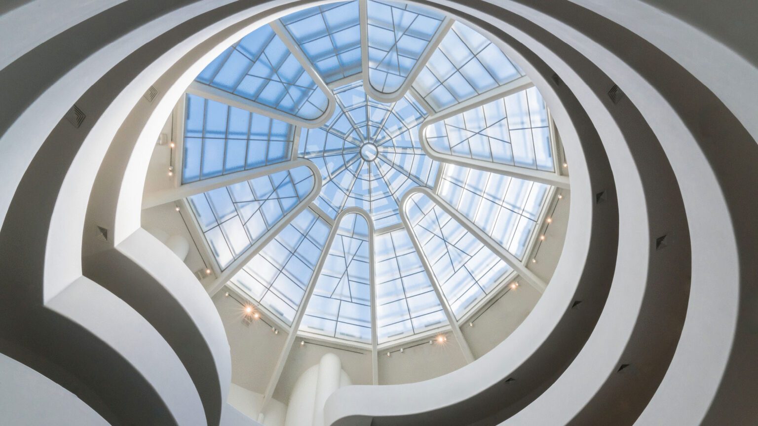 How Architects Use Natural Light to Transform Spaces: Techniques ...