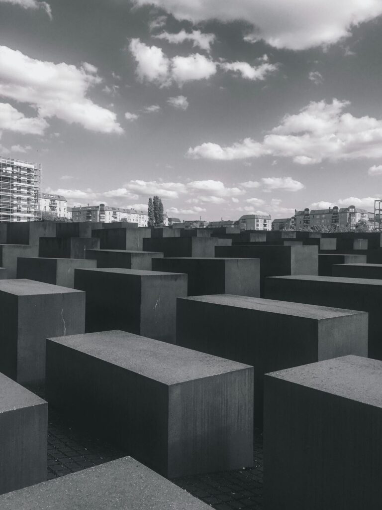 Monumental Architecture: How Architects Create Iconic Monuments ...