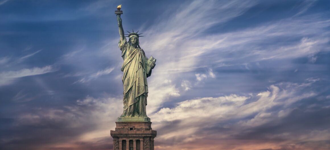 Stories Behind Famous Landmarks #2 | illustrarch