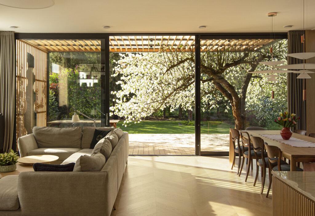 The Apple House | illustrarch