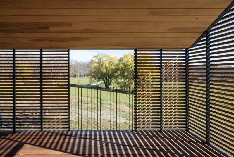 Embracing the Landscape: The House Between Forest and Field | illustrarch