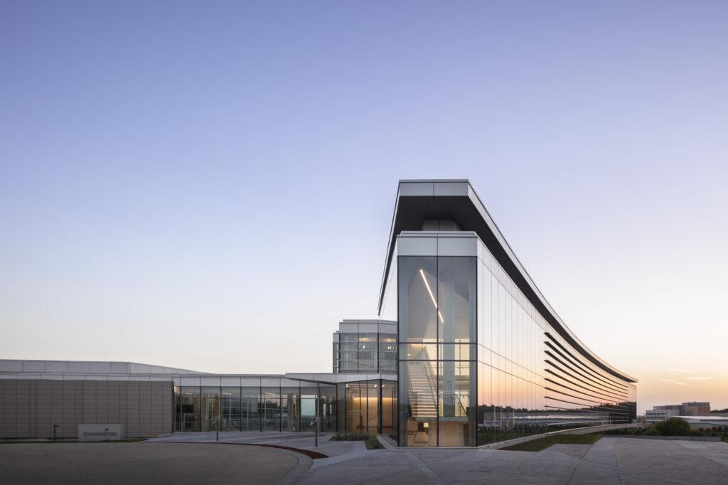 The Innovative Design of Ascendium's Madison HQ | illustrarch
