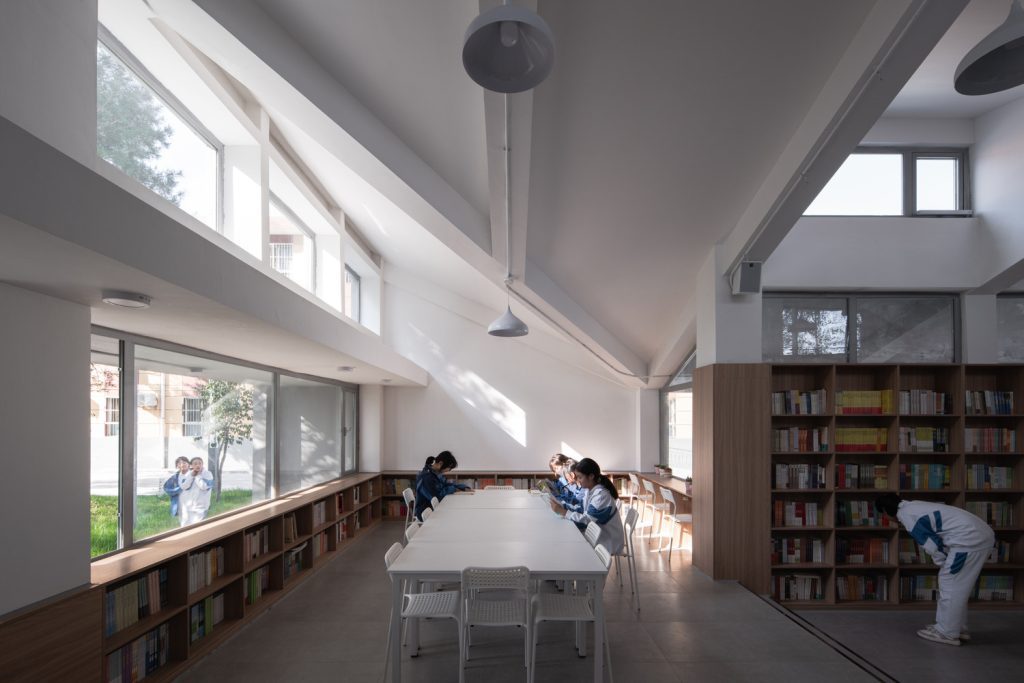 Qinfeng Library: Pioneering Sustainable Architecture in Rural Xi'an | illustrarch