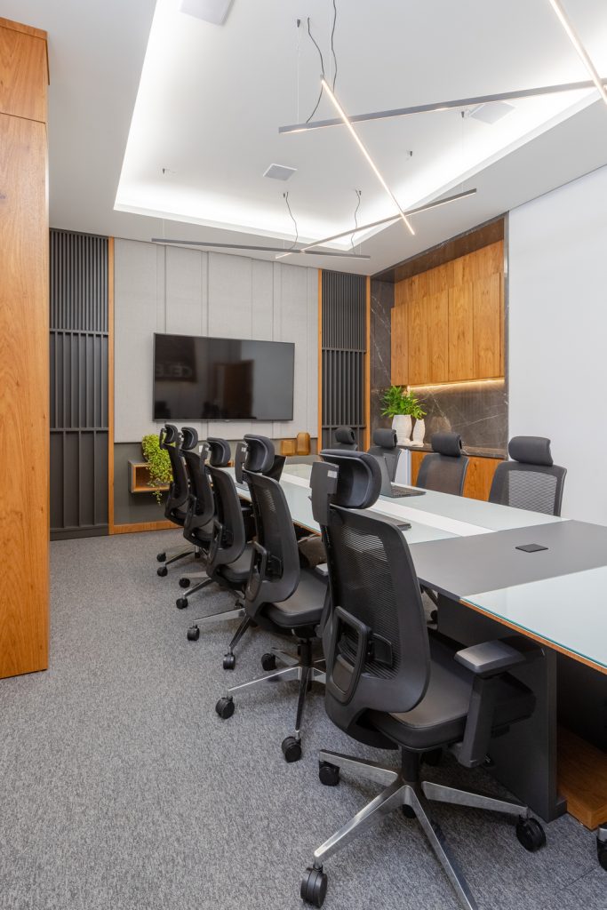Old Pavilion Is Transformed Into A Sophisticated Corporate Space ...