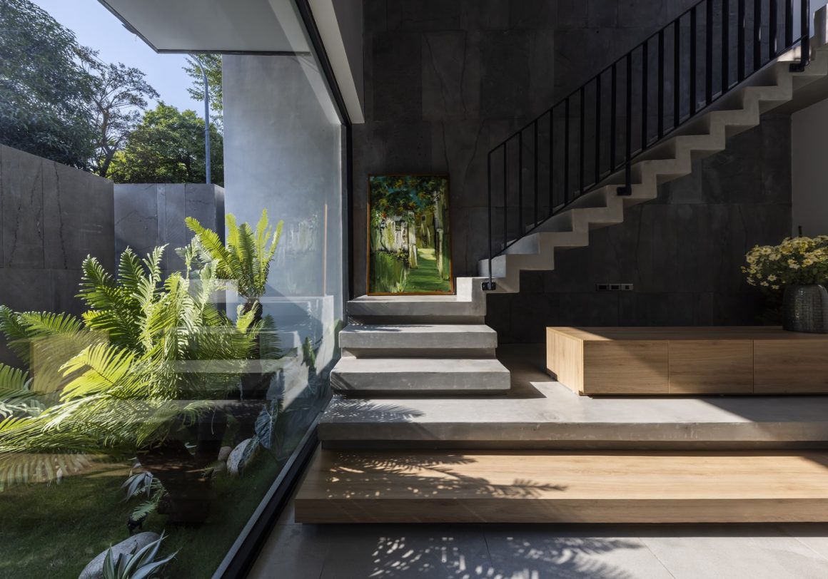 Revitalizing Urban Living: The Viet Tri House Transformation | illustrarch