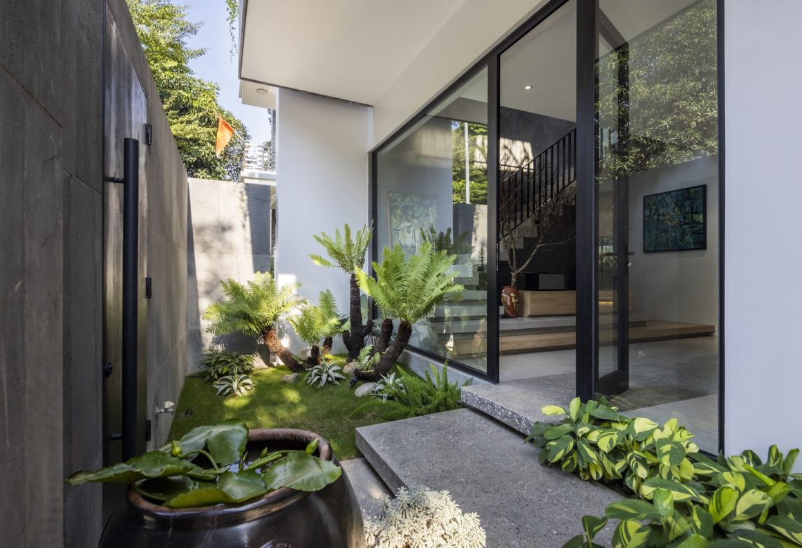 Revitalizing Urban Living: The Viet Tri House Transformation | illustrarch