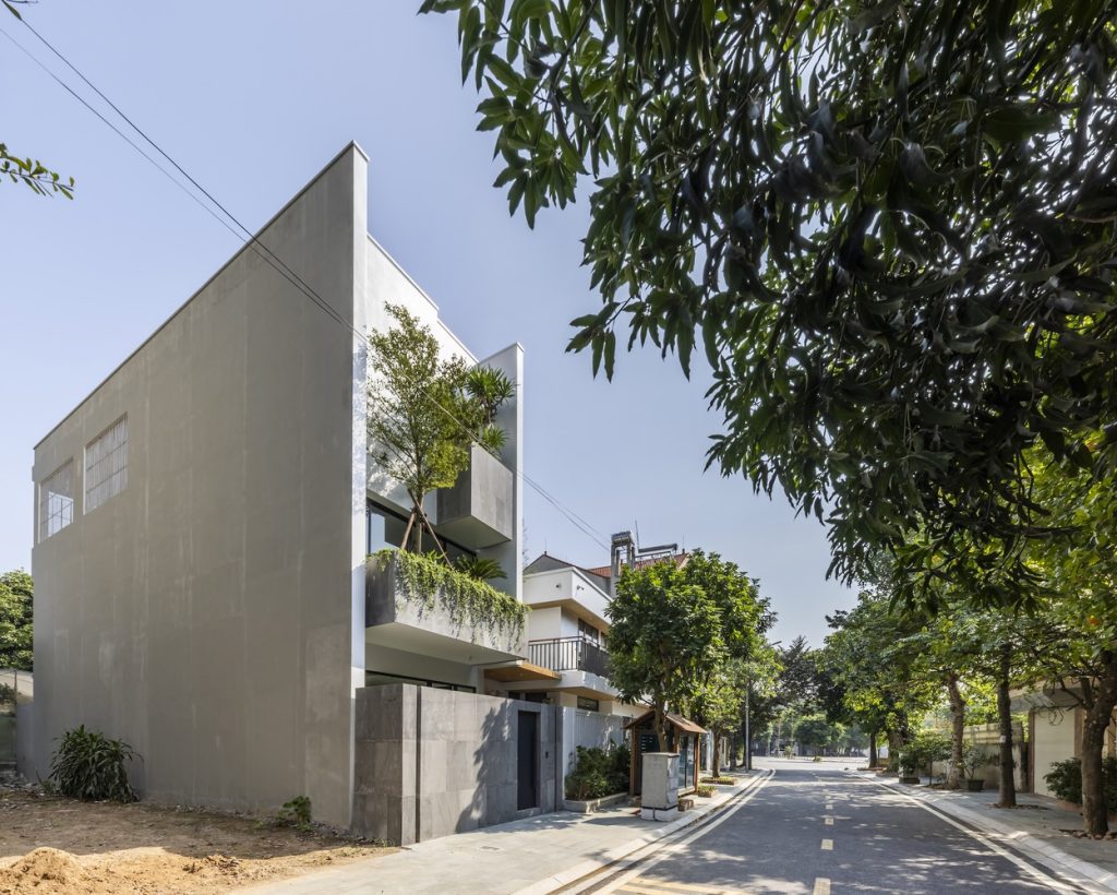 Revitalizing Urban Living: The Viet Tri House Transformation | illustrarch