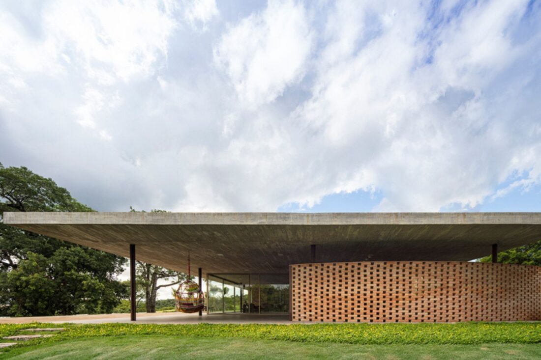 Unveiling the Design Secrets of Ludwig Mies van der Rohe: Minimalist ...