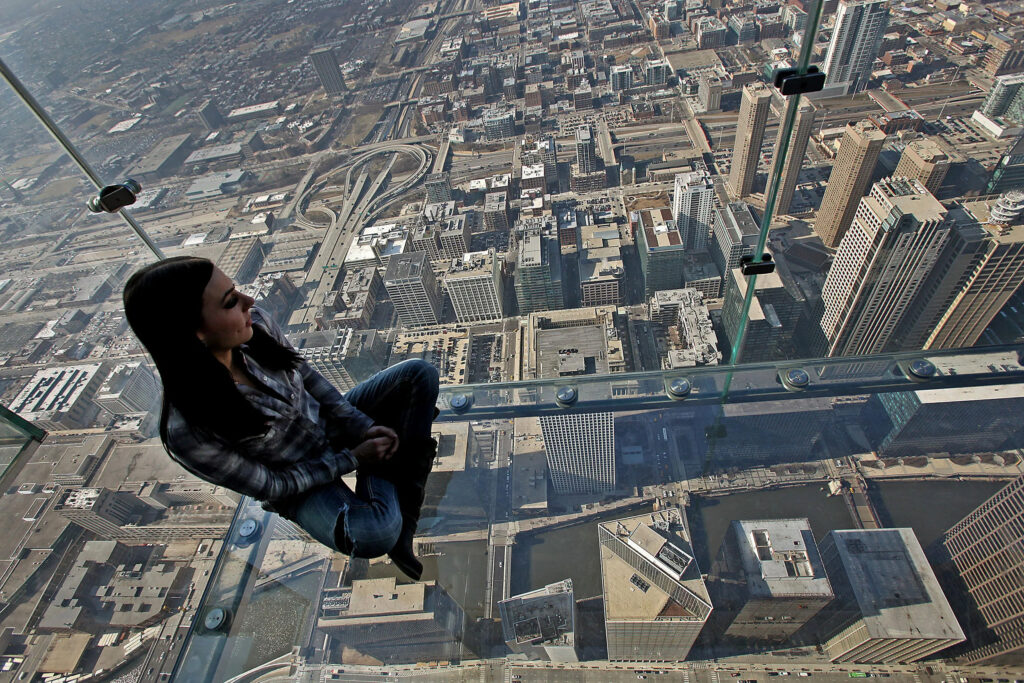 Chicago's Iconic Architectural Marvel: Willis Tower | illustrarch