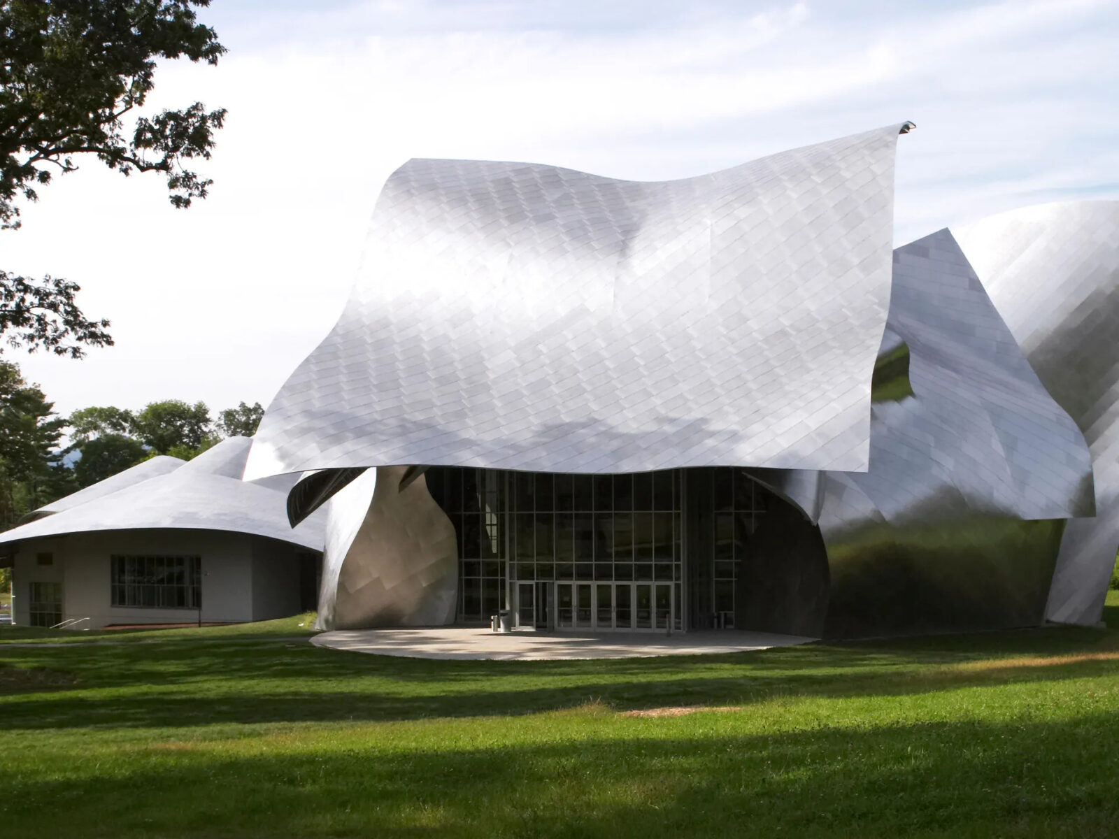 Frank Gehry's Tech-Driven Vision: Shaping the Future of Architecture ...