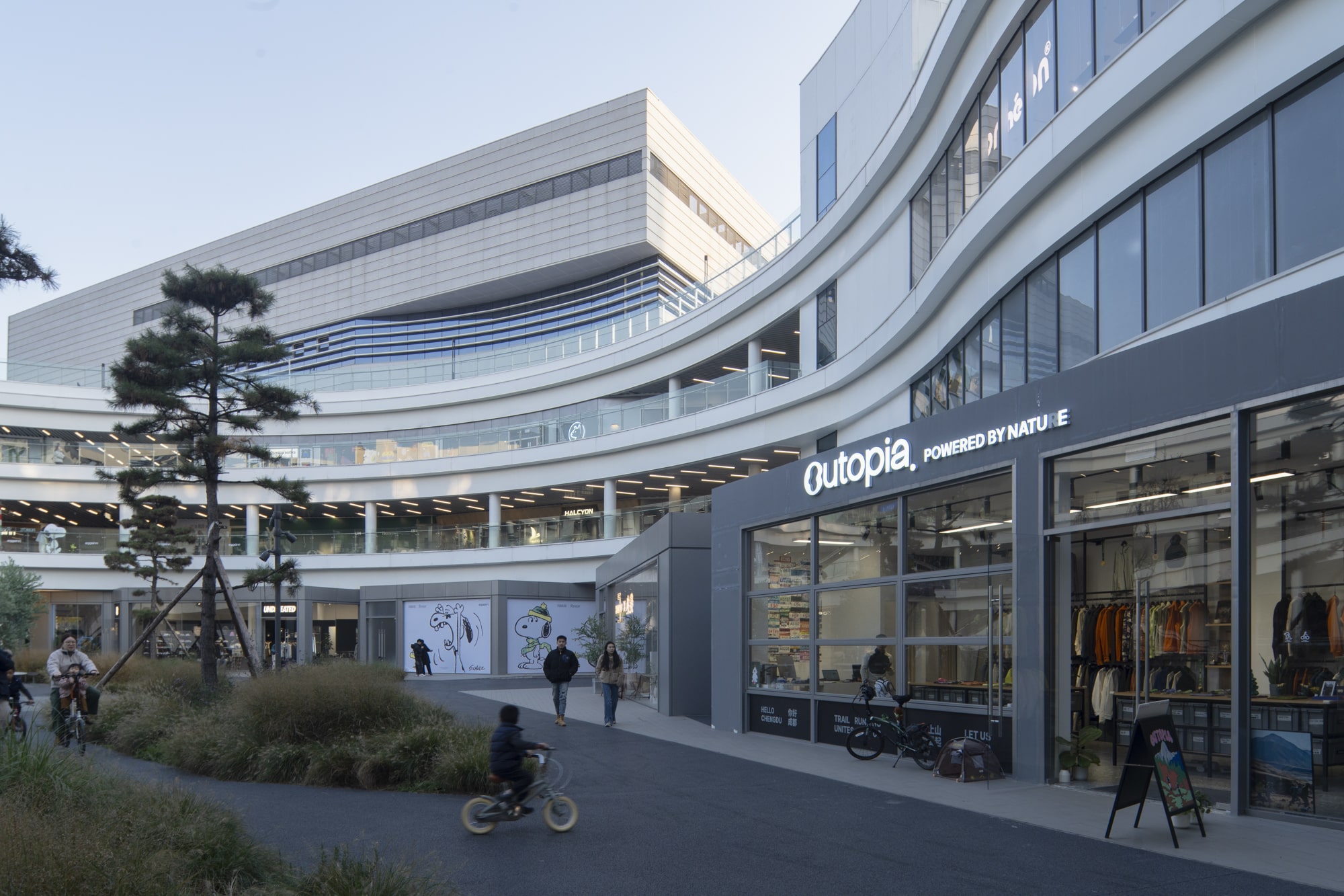 Sustainable Design: Integrating Trees into Modern Architecture ...