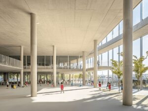 Modern vs Traditional Architecture: Understanding Their Impact on ...