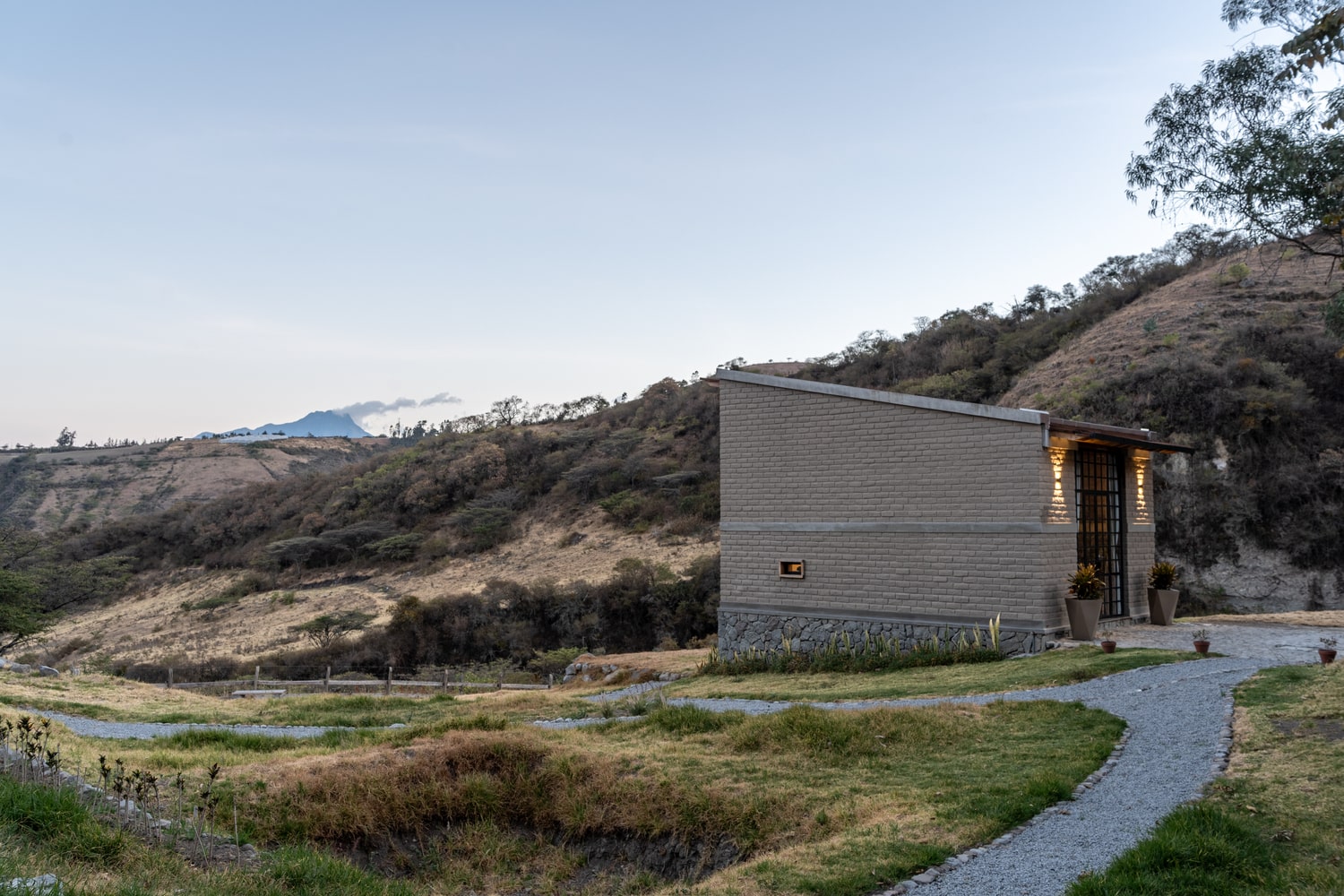 Chachimbiro House by C/ELC | illustrarch