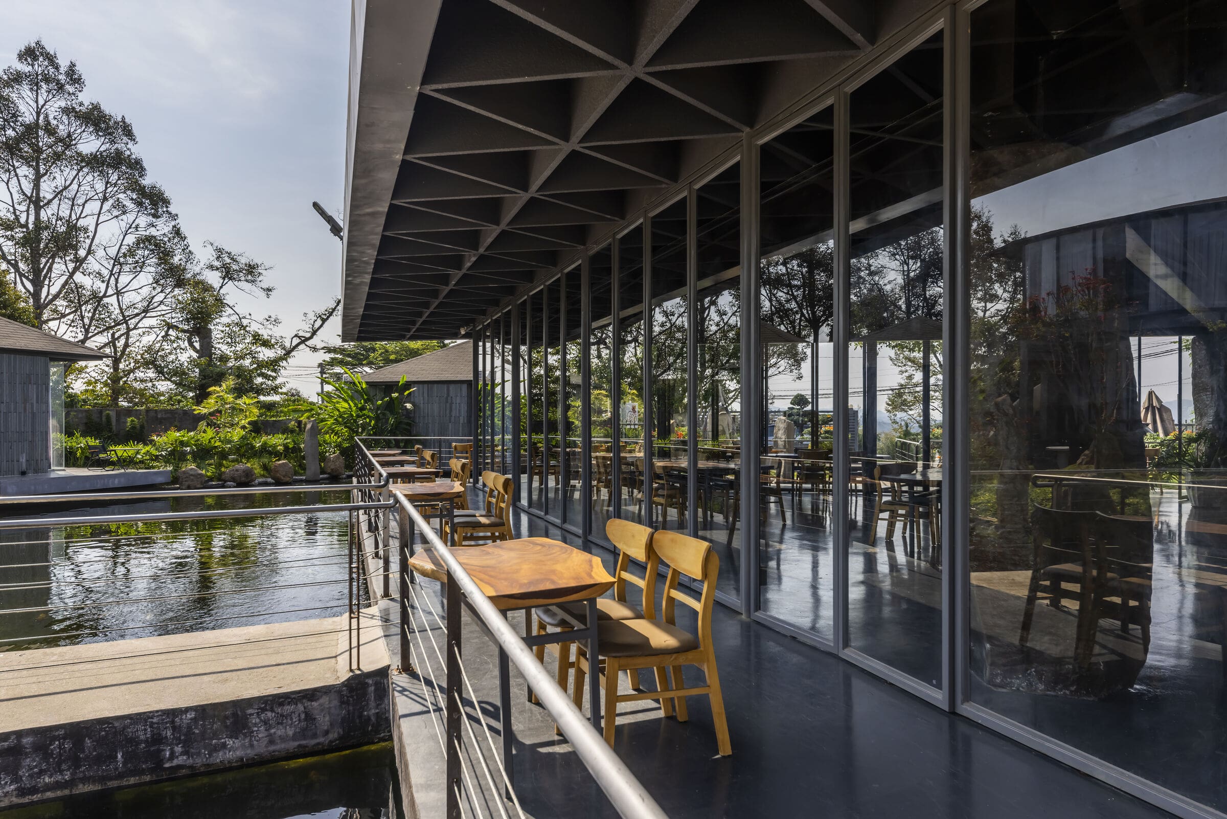 Lado Coffee by NTA Architecture & SPNG Architects | illustrarch