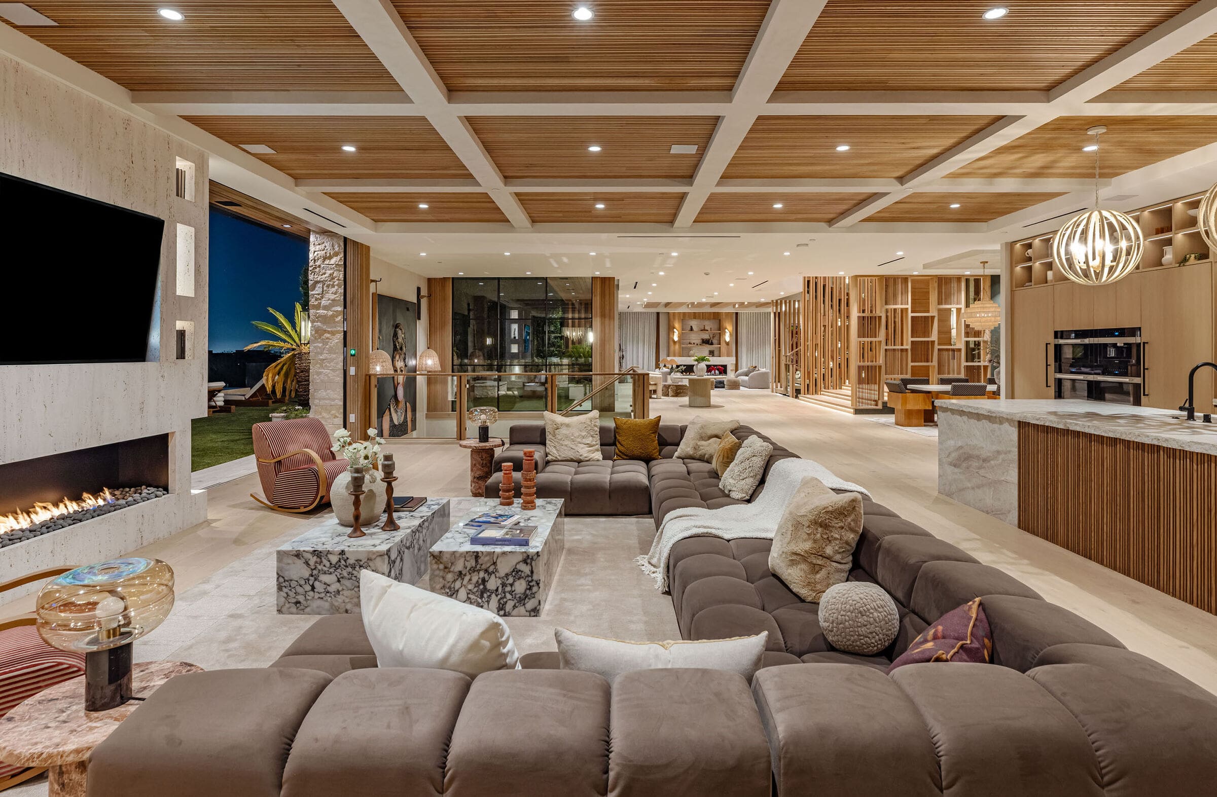 Beverly Crest by Whipple Russell Architects | illustrarch
