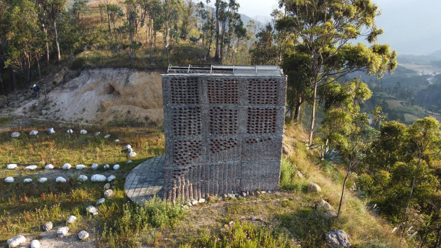 Tile Chapel by Jimenez Arquitectos & FB & estudio | illustrarch