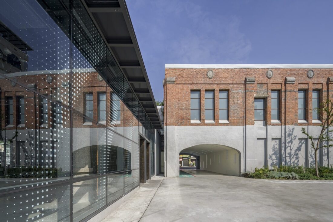 Gushan Fish Market by C.M. Chao Architect & Planners | illustrarch
