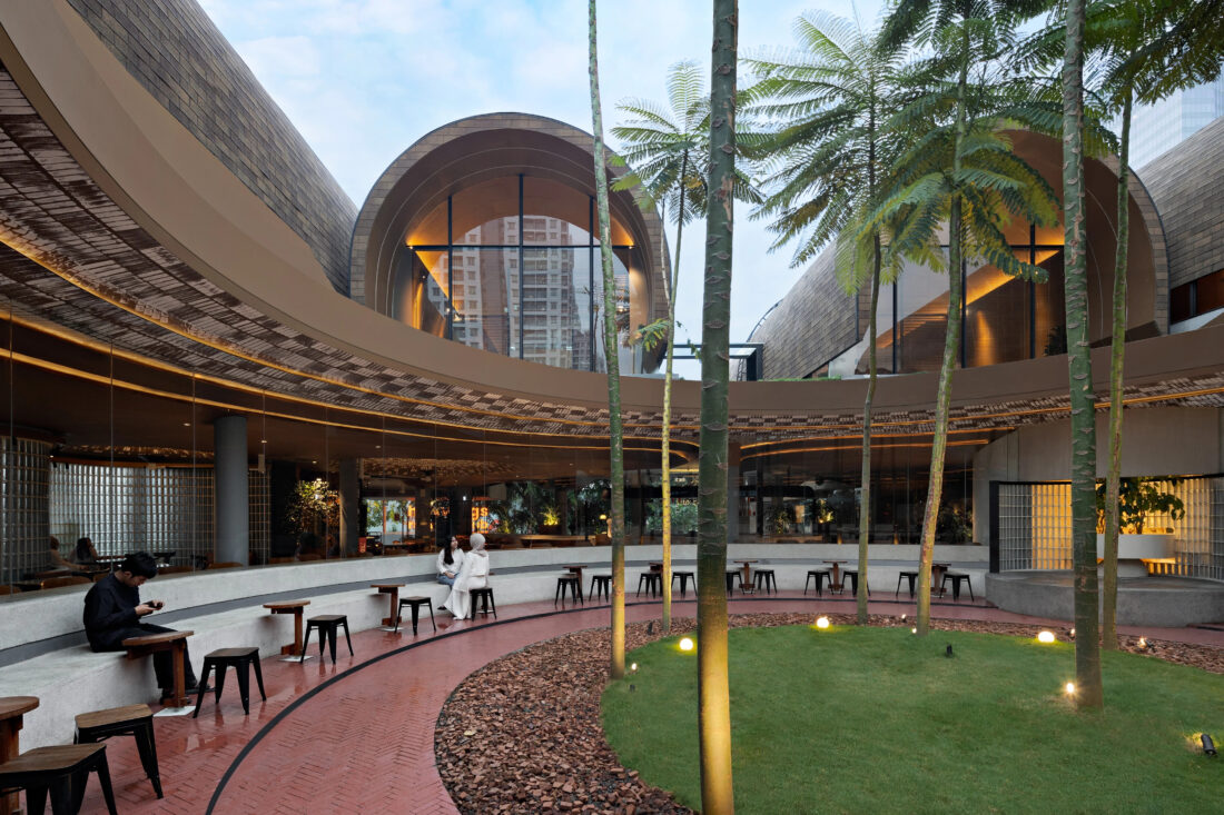 Shelters on Slope: A Sunken Garden Prototype in Jakarta | illustrarch