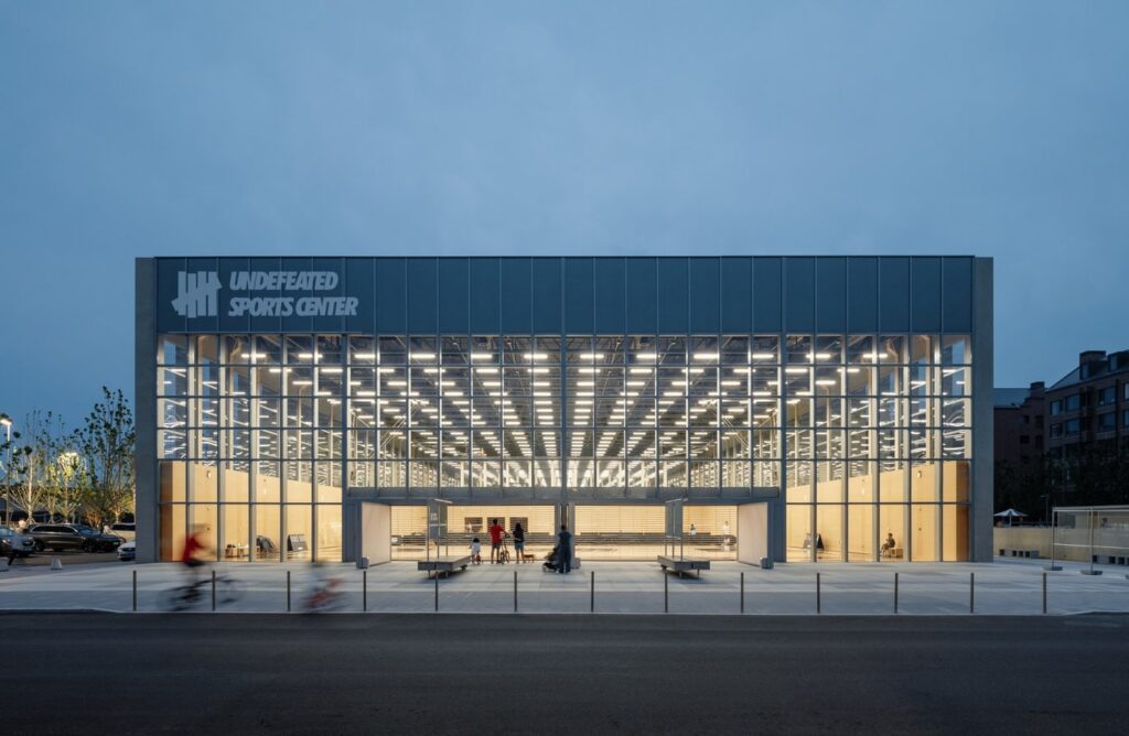 Mixed-use sports center | illustrarch