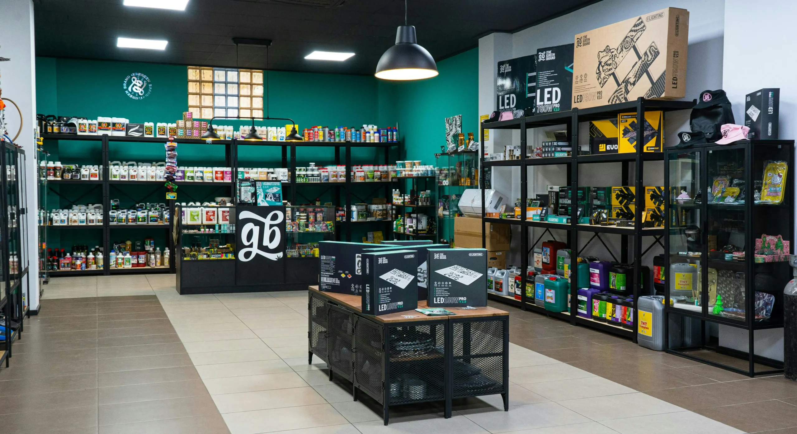 7 Best Online Stores for Home Products | illustrarch
