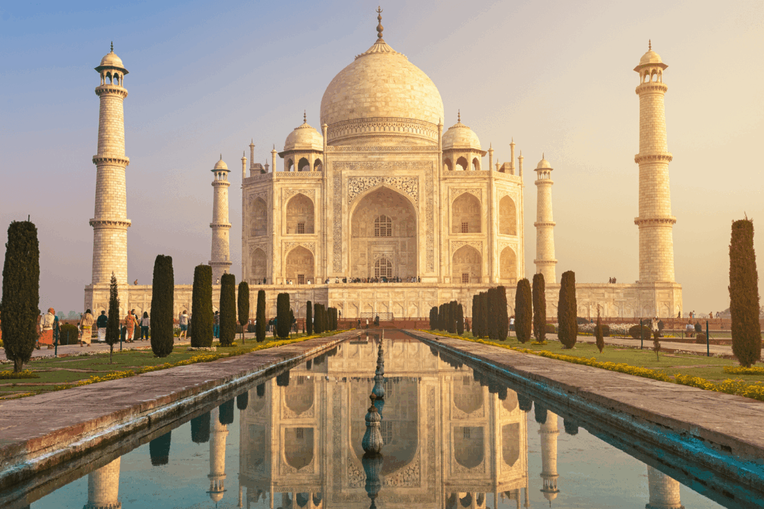 10 Examples of the Golden Ratio in Iconic Buildings | illustrarch