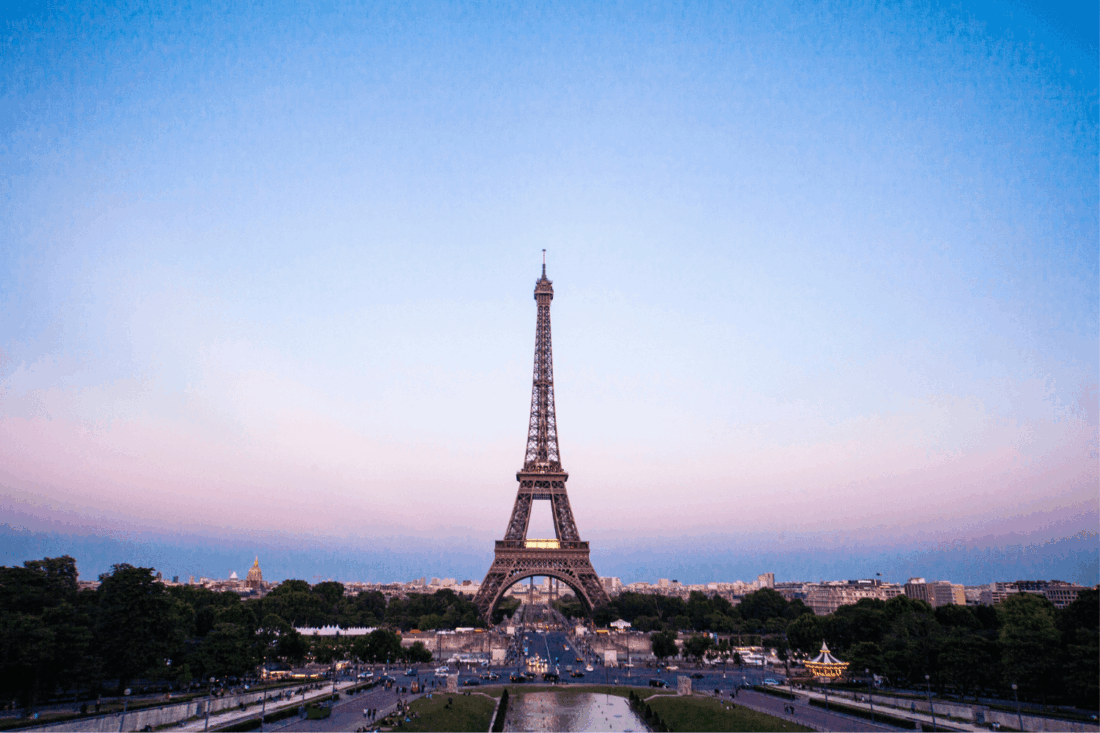 The 10 Most Iconic Buildings in the World and Their Stories | illustrarch