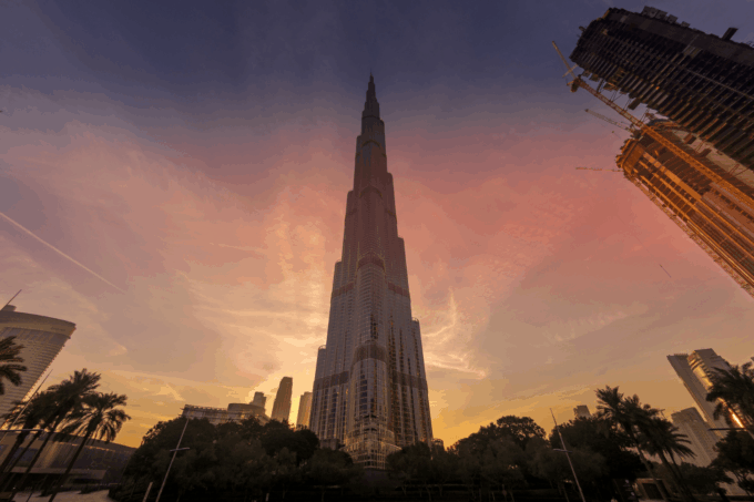 The 10 Most Iconic Buildings in the World and Their Stories | illustrarch
