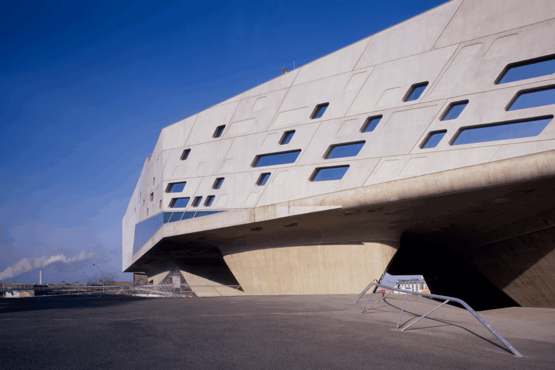 Top 10 Iconic Buildings by Zaha Hadid | illustrarch