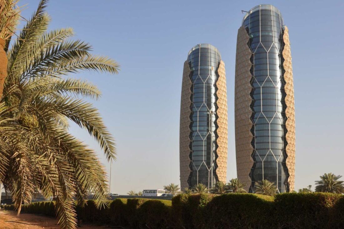 Top 10 Examples of Dynamic Facade Designs Around the World | illustrarch