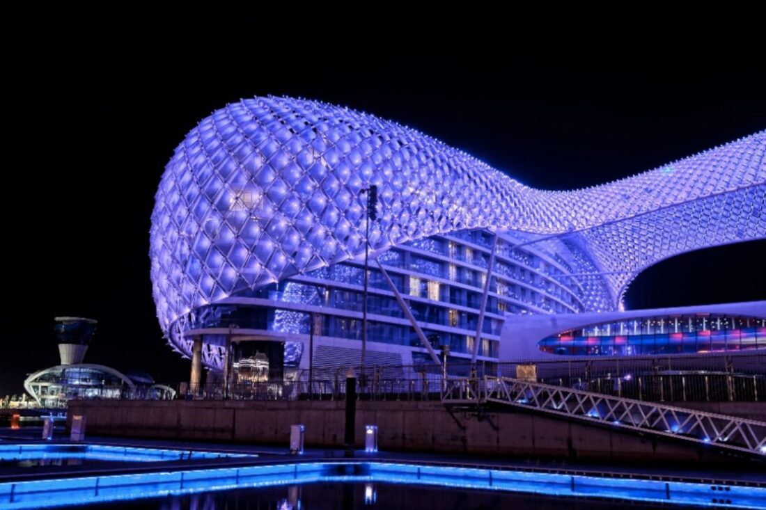 Top 10 Examples of Dynamic Facade Designs Around the World | illustrarch