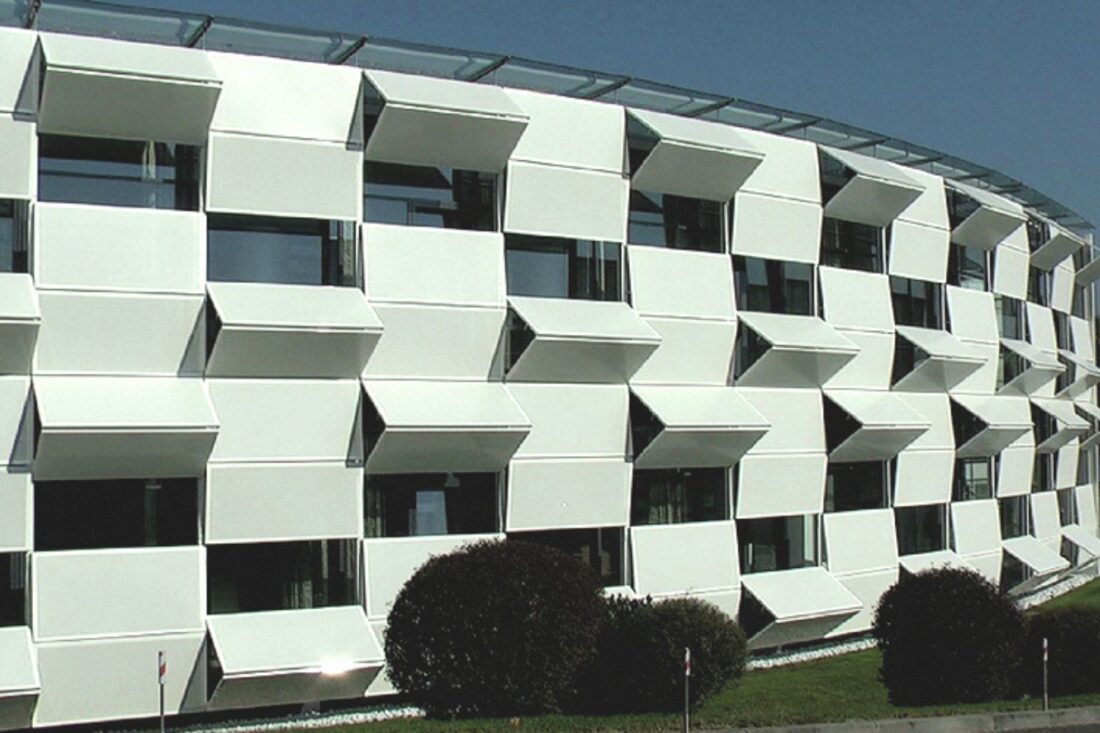 Top 10 Examples of Dynamic Facade Designs Around the World | illustrarch