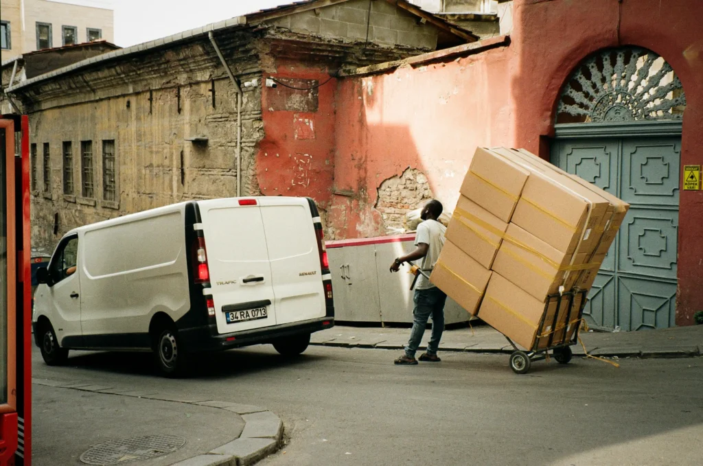 Furniture Movers by the Hour: Complete Guide to Hourly Moving Services ...