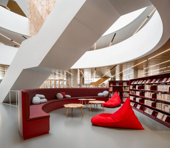 Gabrielle-Roy Library by Saucier + Perrotte architects & GLCRM ...
