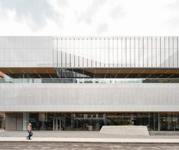Gabrielle-Roy Library by Saucier + Perrotte architects & GLCRM ...