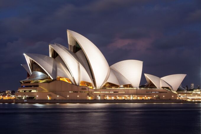 Sydney Opera House Architecture: Utzon's Iconic Design Guide | illustrarch