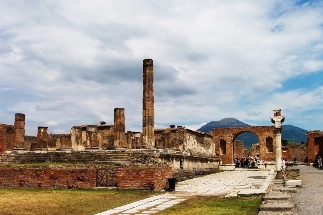 Where to Find the Best Examples of Greek and Roman Architecture ...