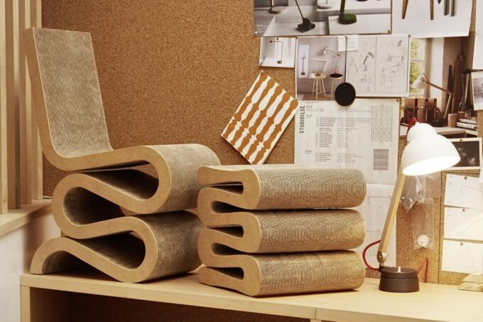 Frank Gehry's Wiggle Chair: How a $7 Cardboard Design Became a Modern ...